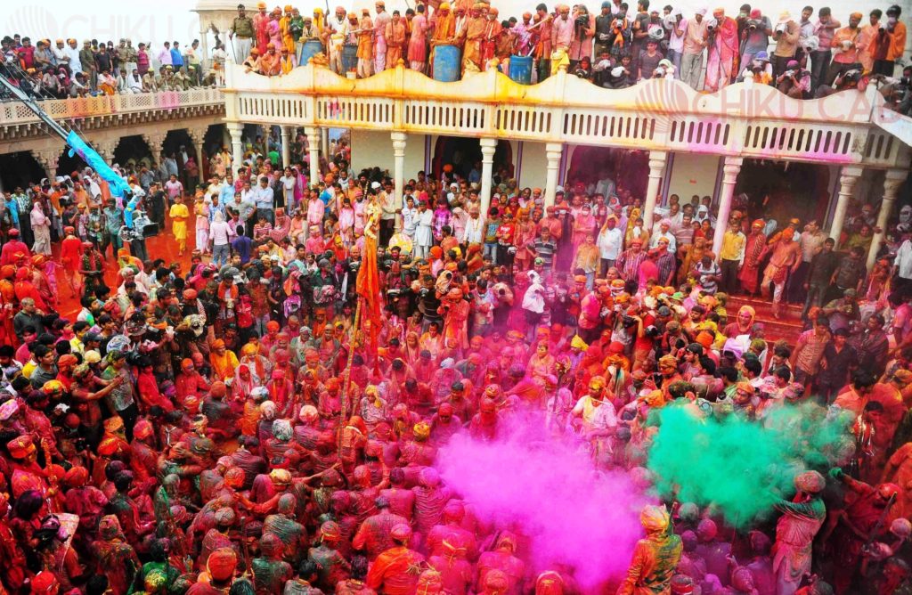 Celebrate Holi Festival At These Beautiful Locations - Chiku Cab Blog